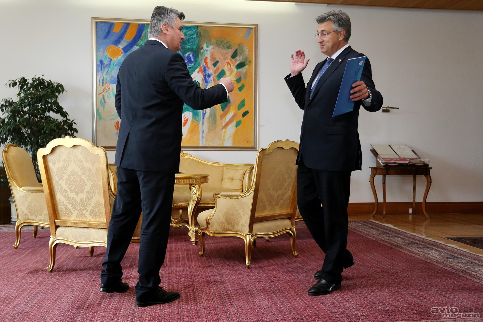 HDZ: - "Milanović i Kolakušić su jednaki, Zoki mahnita, onako balkanski ...