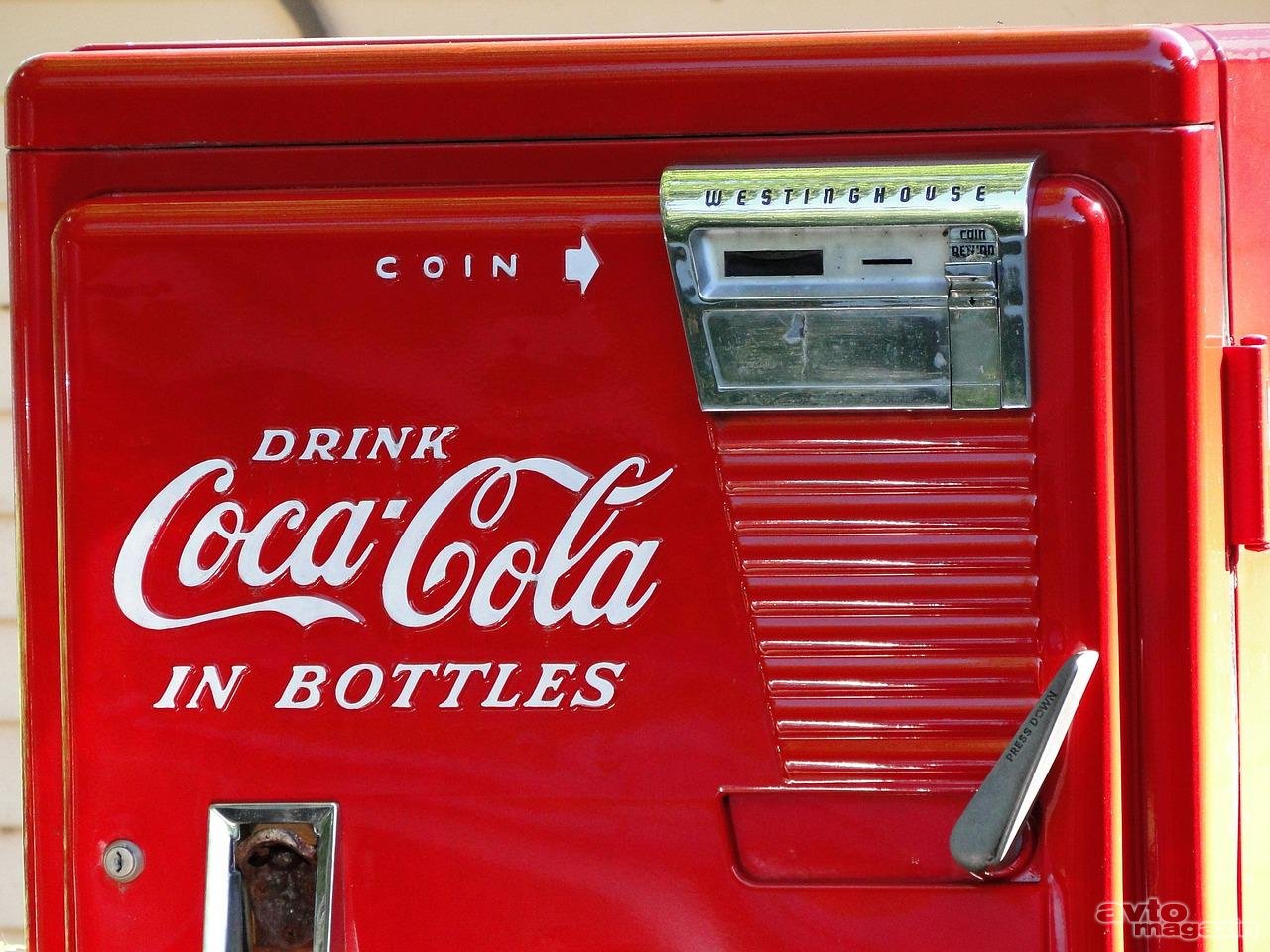 AFERA COCA COLA! - Pijte običnu vodu, a ne koje kakva gazirana pića ...