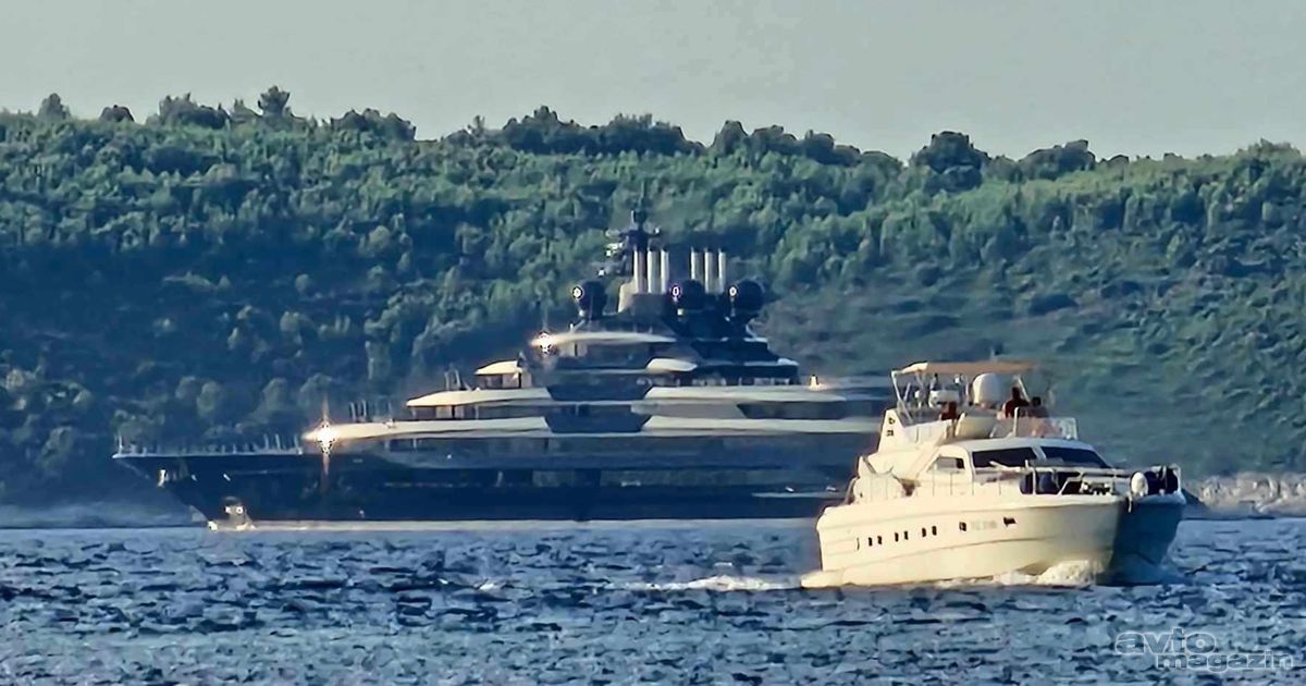 Jahta jednog od najbogatijih Zemljana na "tajnoj" plovidbi po Istri ...