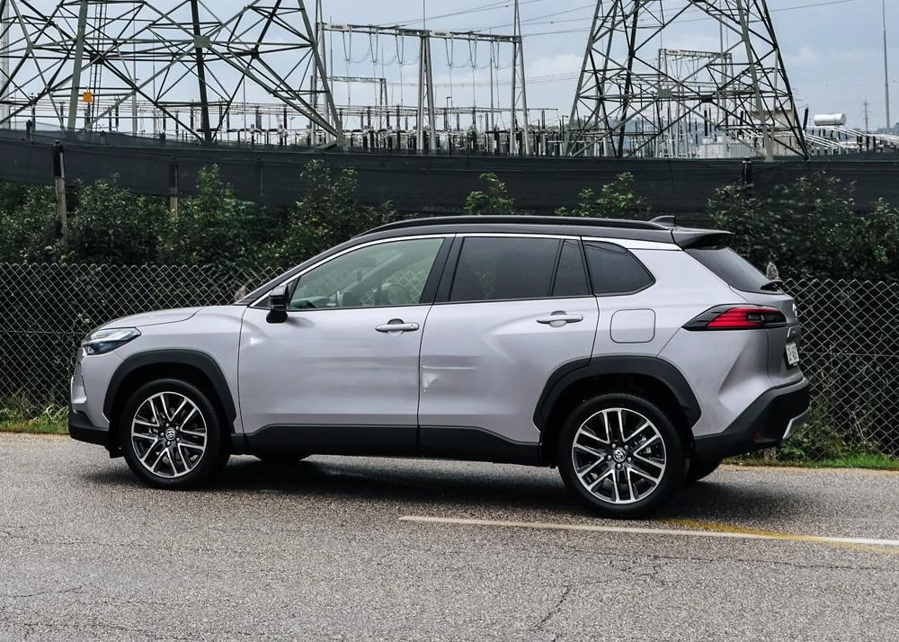 Najprodavaniji na svijetu se ne predaje! Toyota Corolla Cross – Novo ...